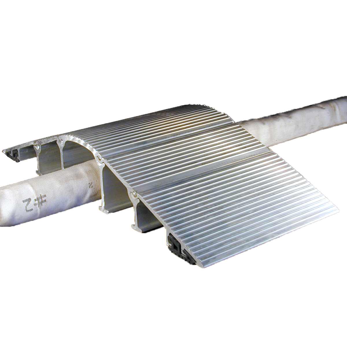 5″ Aluminum Hose Bridge | Shop Darley